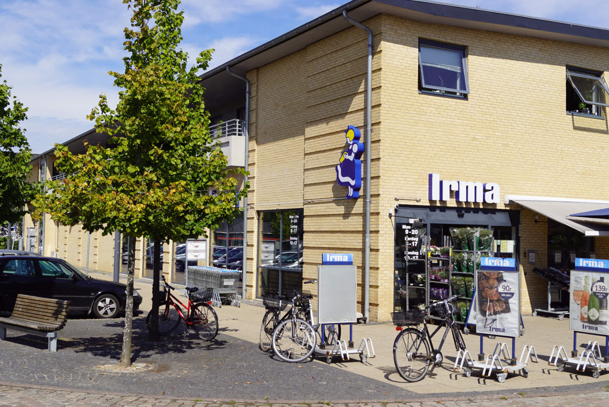 Estate Media – Humlebæk Centeret og Glostrup Butikstorv er solgt til TT ...